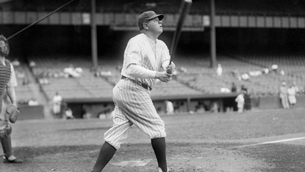 Sports | Babe Ruth - English Plus Podcast